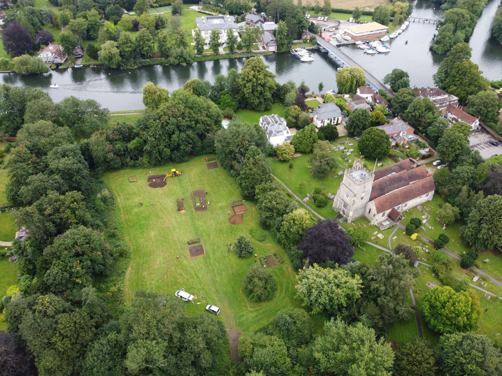 Cookham Excavations - Middle Thames Archaeology Partnership